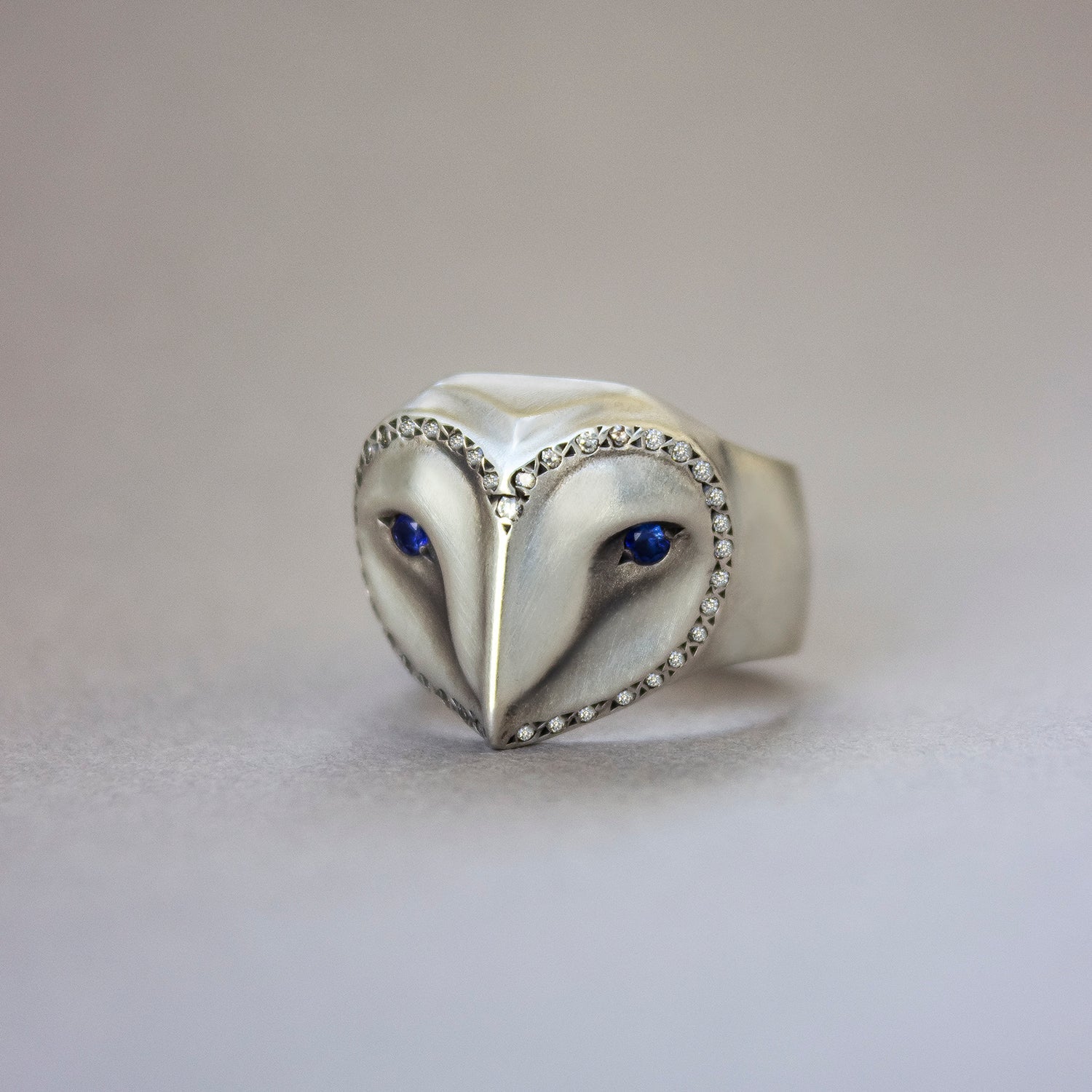 Barn Owl Ring with Diamonds and Sapphires